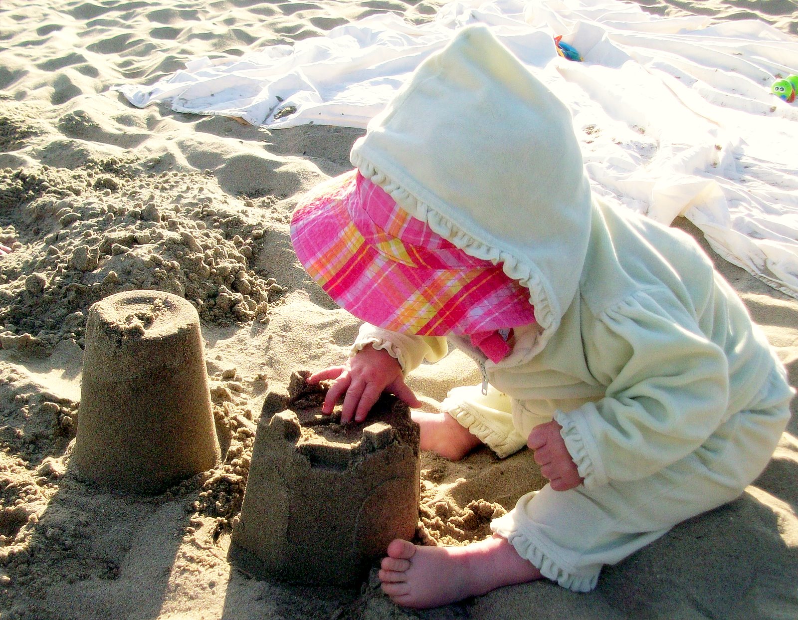 Baby's First Sandcastle - Natural Parent Guide