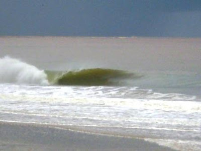 Pontinha Surf House, refúgio natural do surf na Vila de Regência: ONDAS ...