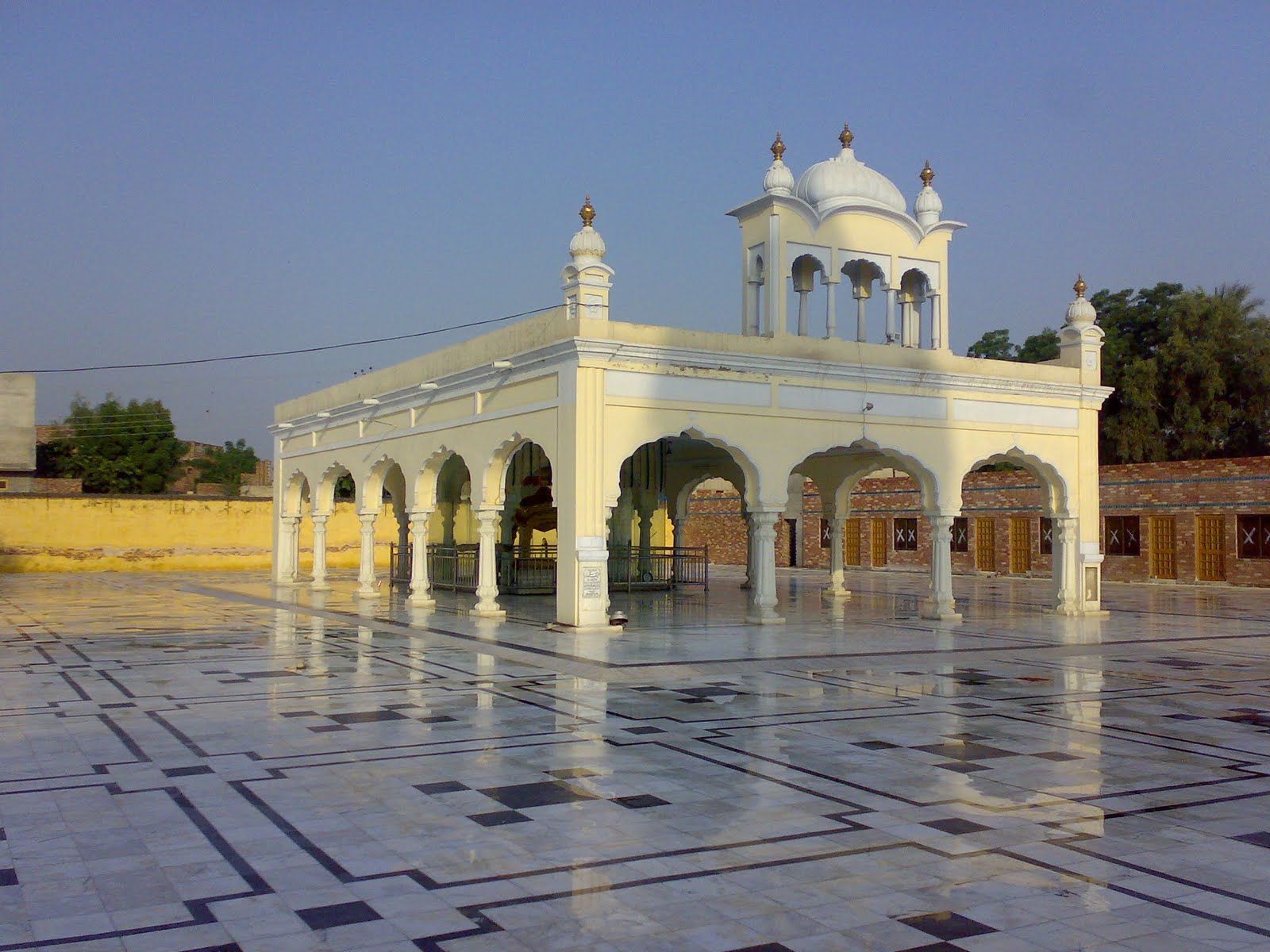 Welcome to Gurdwara Janam Asthan Nankana Sahib: Pictures of Gurdwara ...
