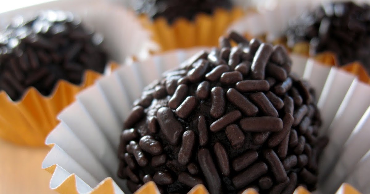 Rum Balls ~ Chasing Tomatoes