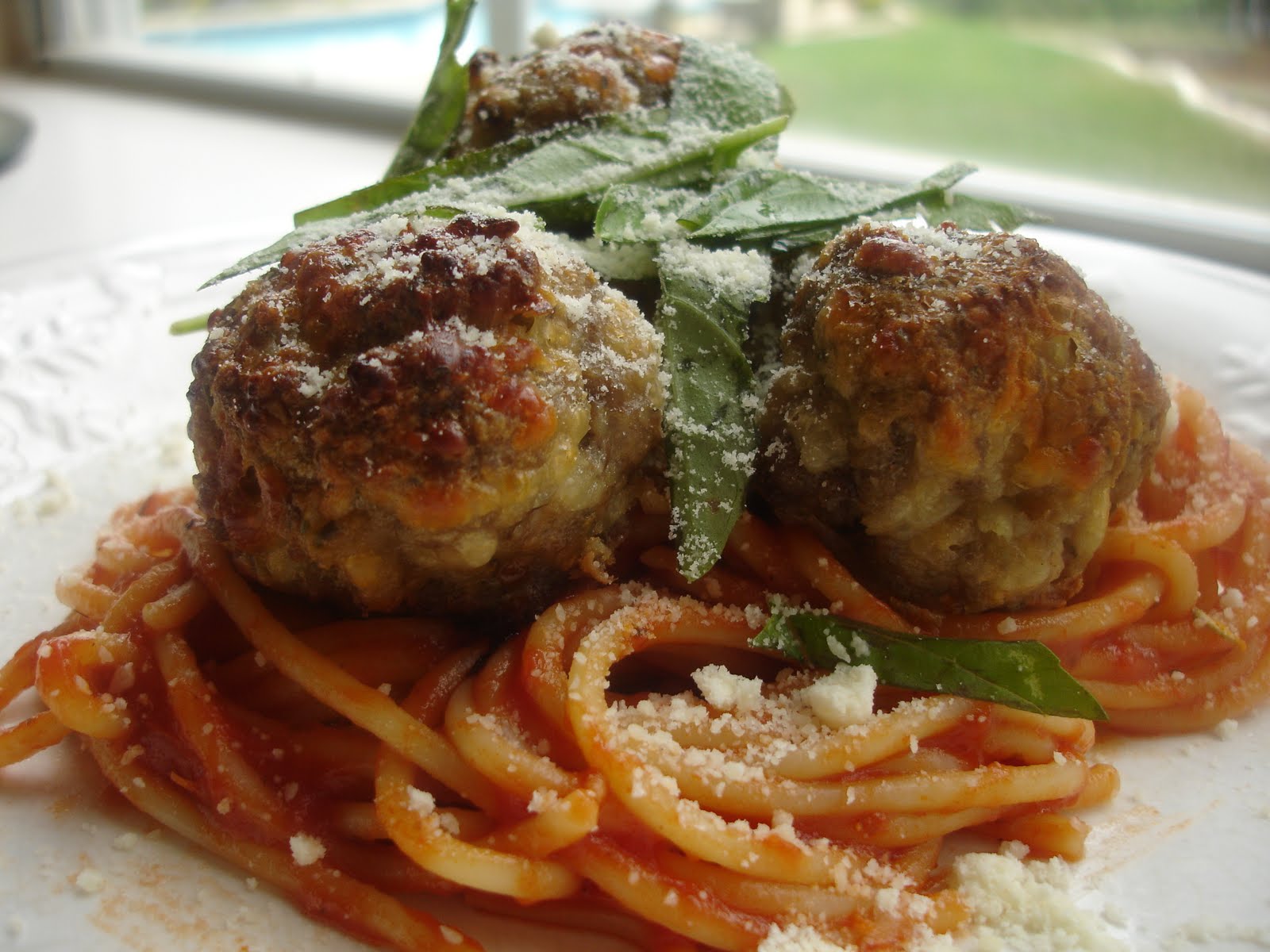 Guest Blogger: Kludgymom's Fast Spaghetti Sauce and Kick Ass Meatballs ...