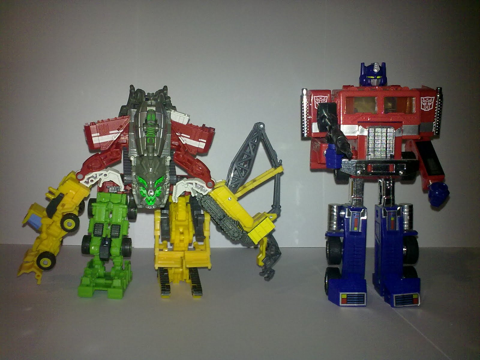 Mega Prime Transformers : DEVASTATOR LEGEND CLASS