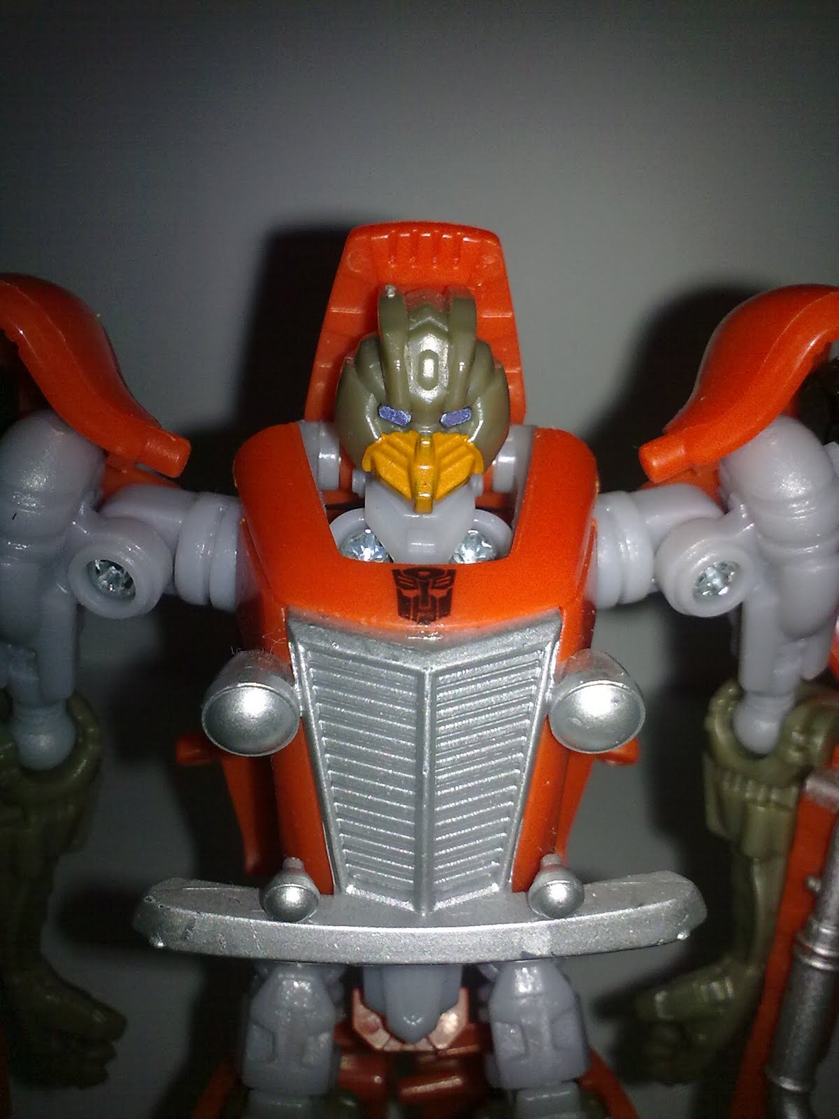 Mega Prime Transformers : HUNT FOR THE DECEPTICONS SCOUT CLASS HUBCAP Y ...