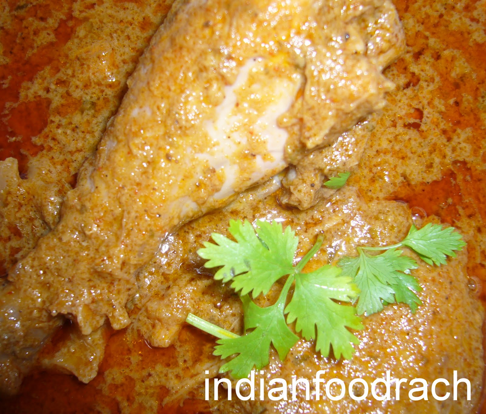 INDIAN FOOD: Cashew nut Chicken curry (Koli saaru/ Koli kulumbu)