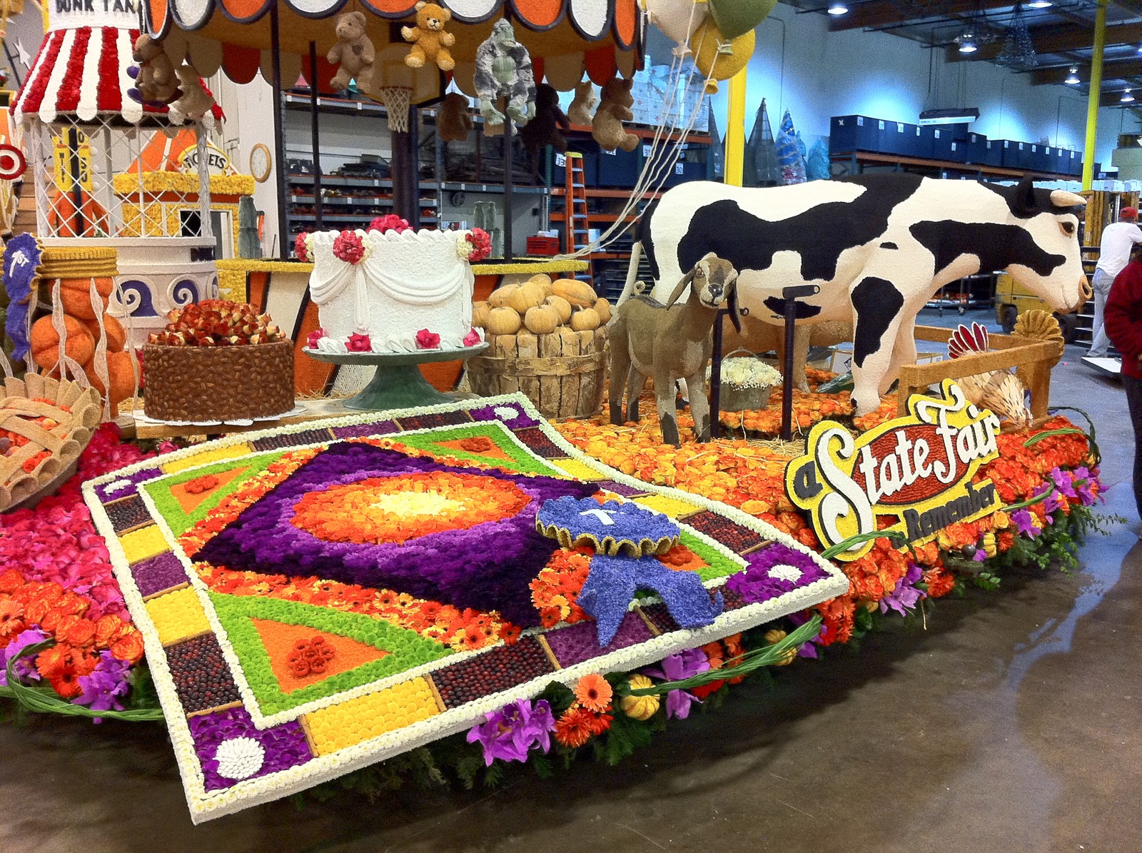FloraSmart: FIESTA PARADE FLOATS, DAY 5