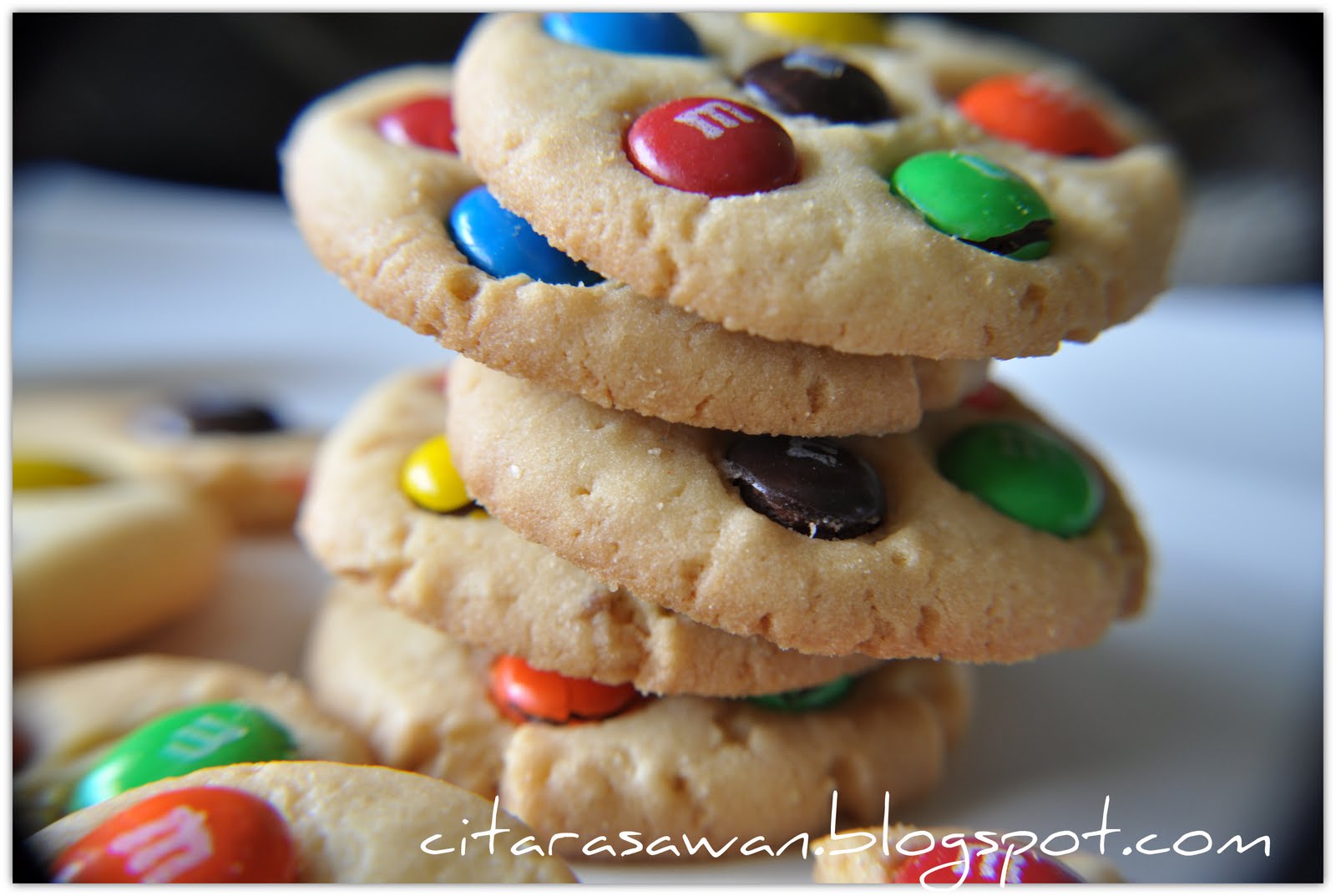 Biskut Smarties / Smartie Cookies ~ Resepi Terbaik