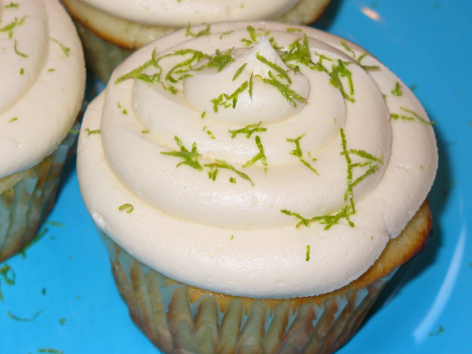 Leenee's Sweetest Delights: Key Lime Cupcakes