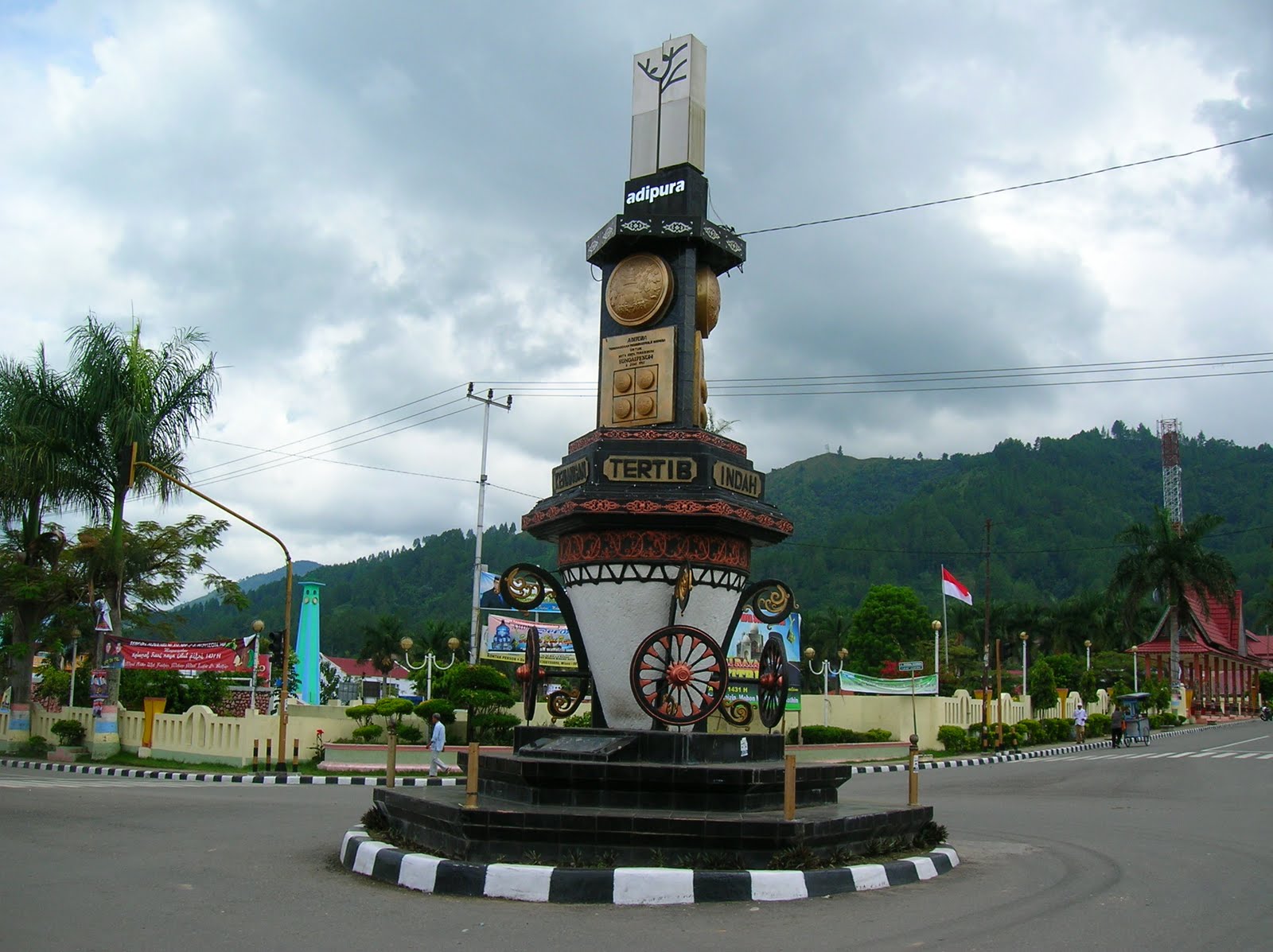 Geografika Nusantara: A Day in the Life of Sungai Penuh