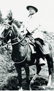 Colegio Libardoni: MONSEÑOR MARCOS LIBARDONI