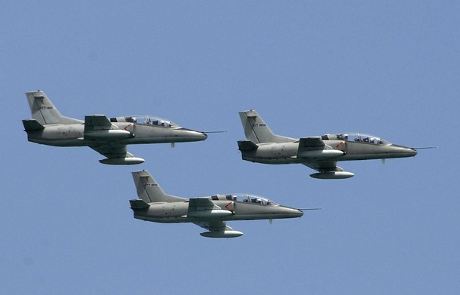 Myanmar Armed Forces: Hongdu JL-8