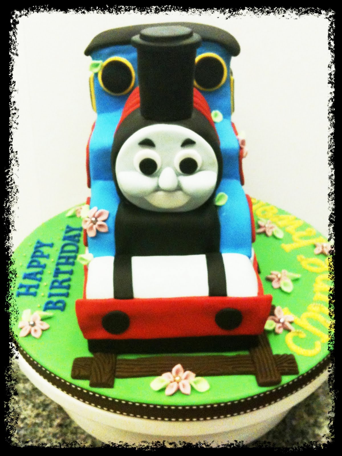 Sweet APRIL -The Story of April: Thomas cake