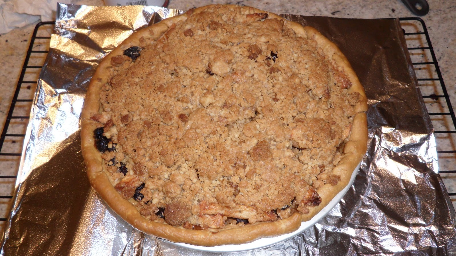 Random Acts of Food: French Raisin Apple Pie