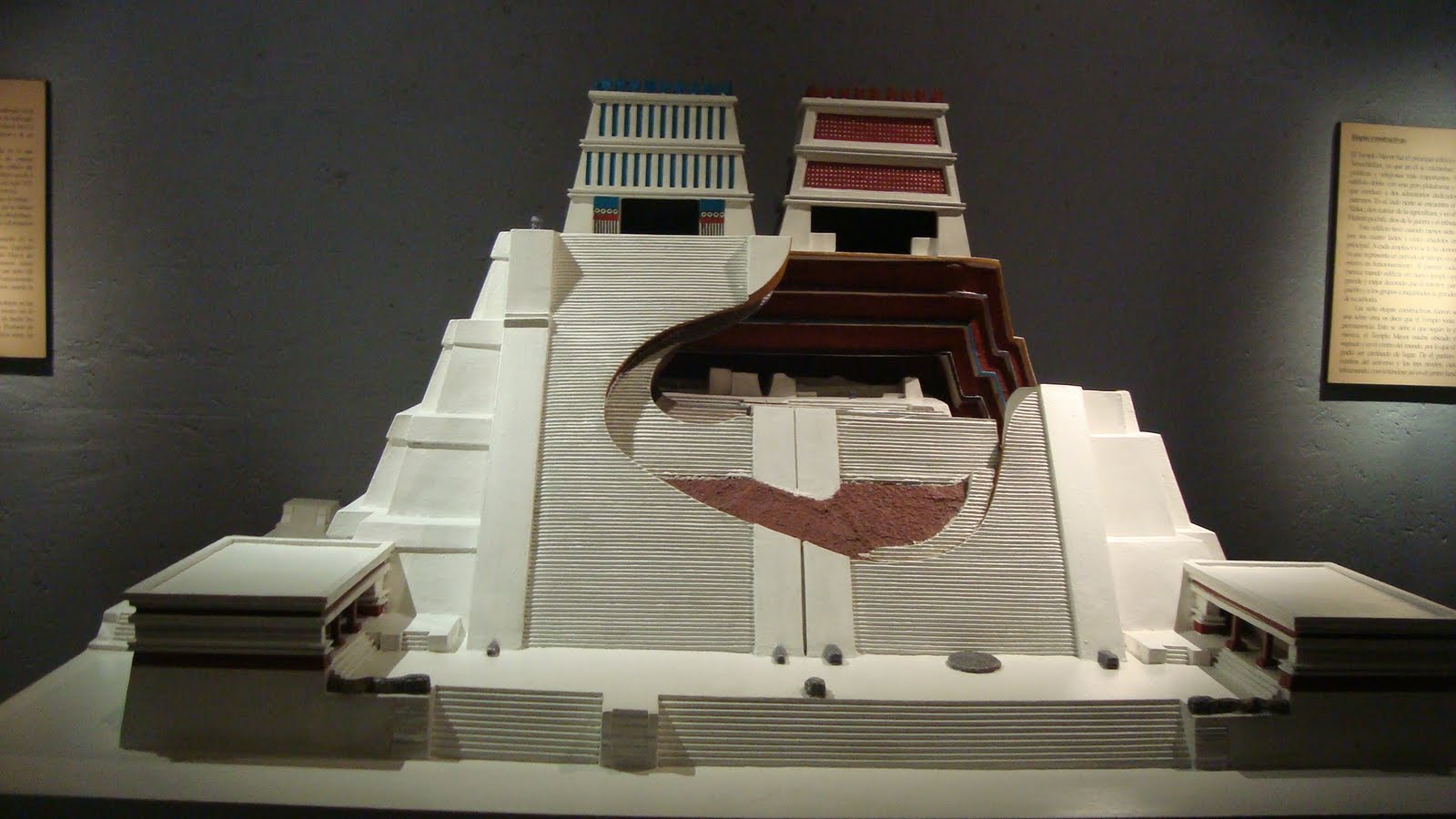 MUSEO "TEMPLO MAYOR": Mi Visita al Templo Mayor