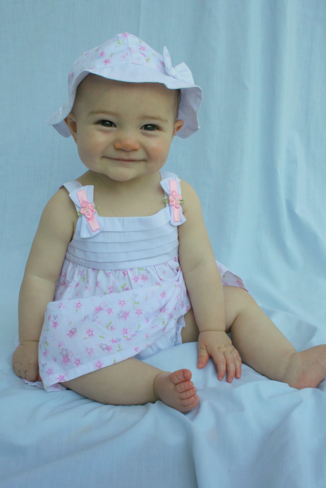 Mom Genes: Eight Month Update - New Mom, Baby Blog, New Parents, Baby ...