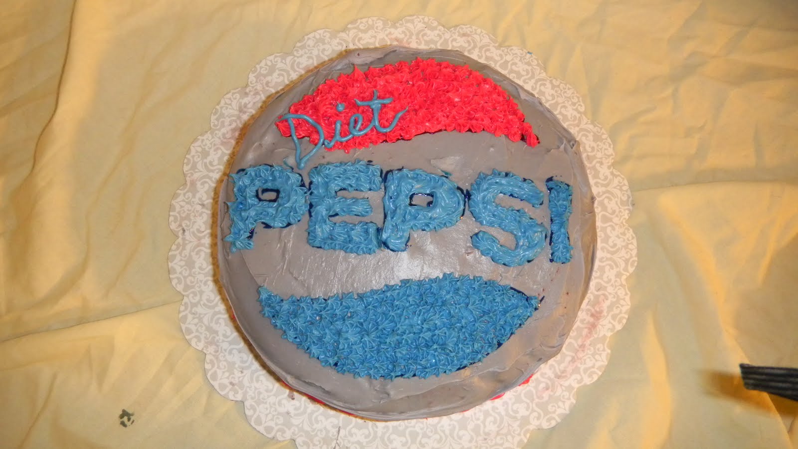 Vanessa's Cake Designs: Diet Pepsi Cake