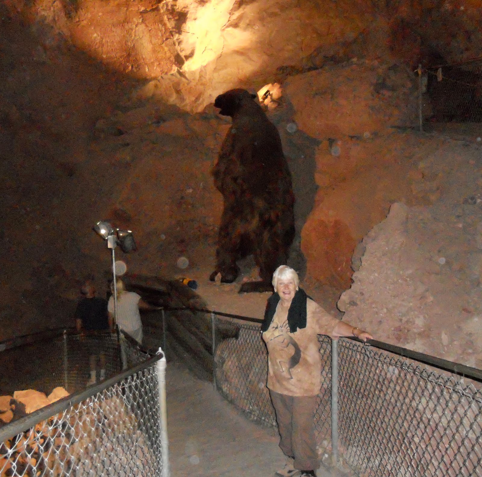 Beth & Bev Hawaii/Arizona Trip 2010: Peach Springs & Page AZ