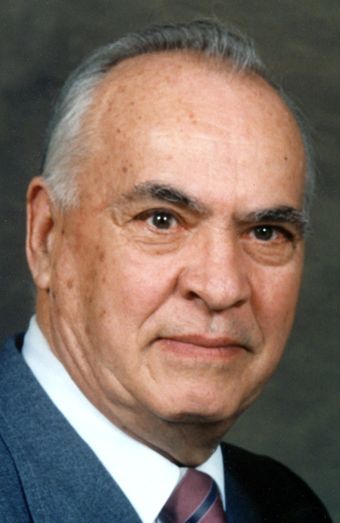 Racine Obituaries: Robert W. Helbling