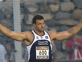 OCHO CALLES: MARIO PESTANO SE IMPONE EN LUCERNA Y CARTER Y DIX ...