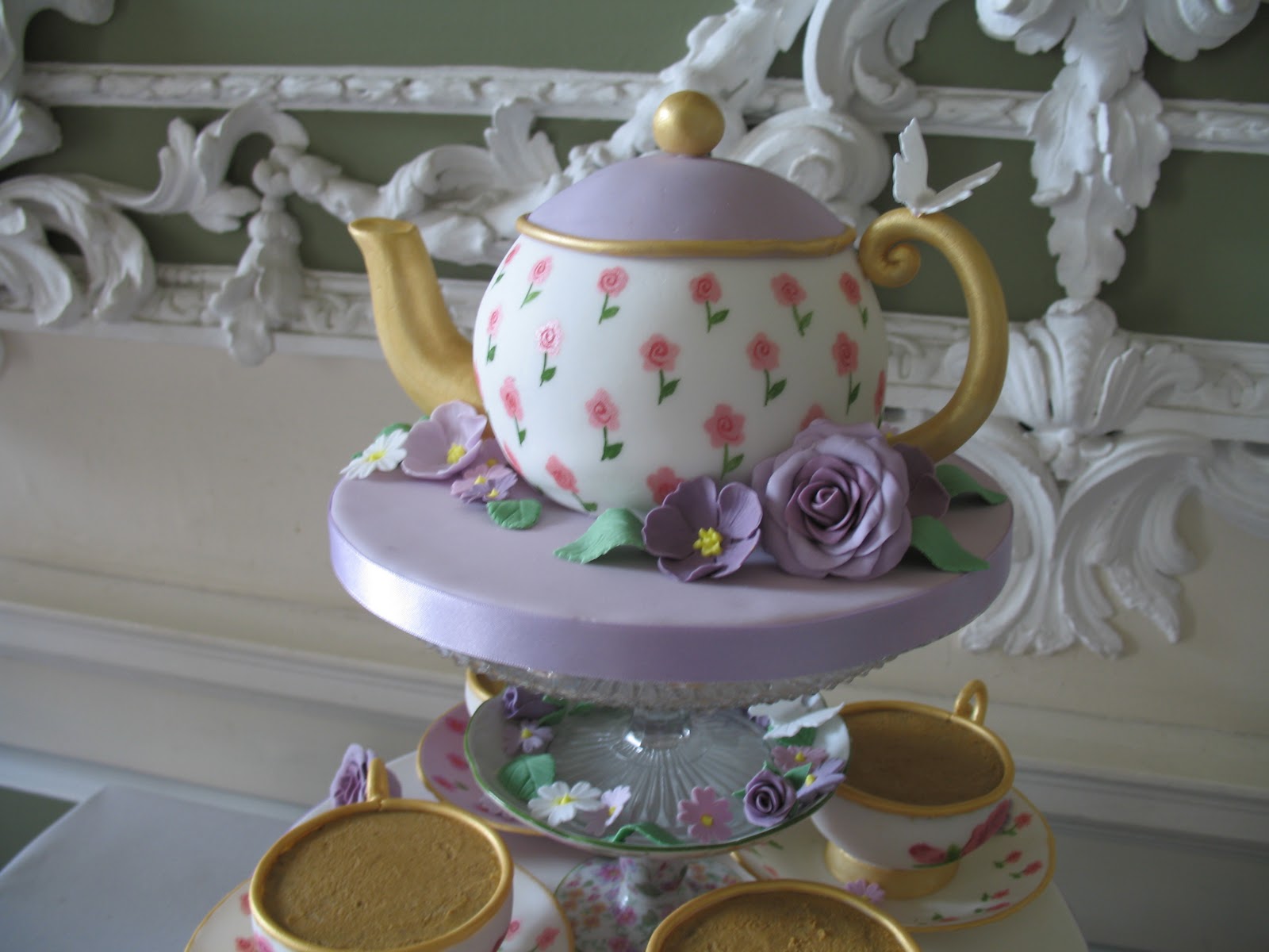 girl eats art: November 2010