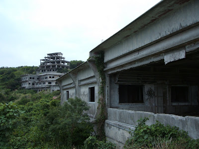 Okinawa Times: a Royal haunted Hotel