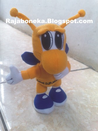 RAJA BONEKA: Boneka Maskot lebah pajak