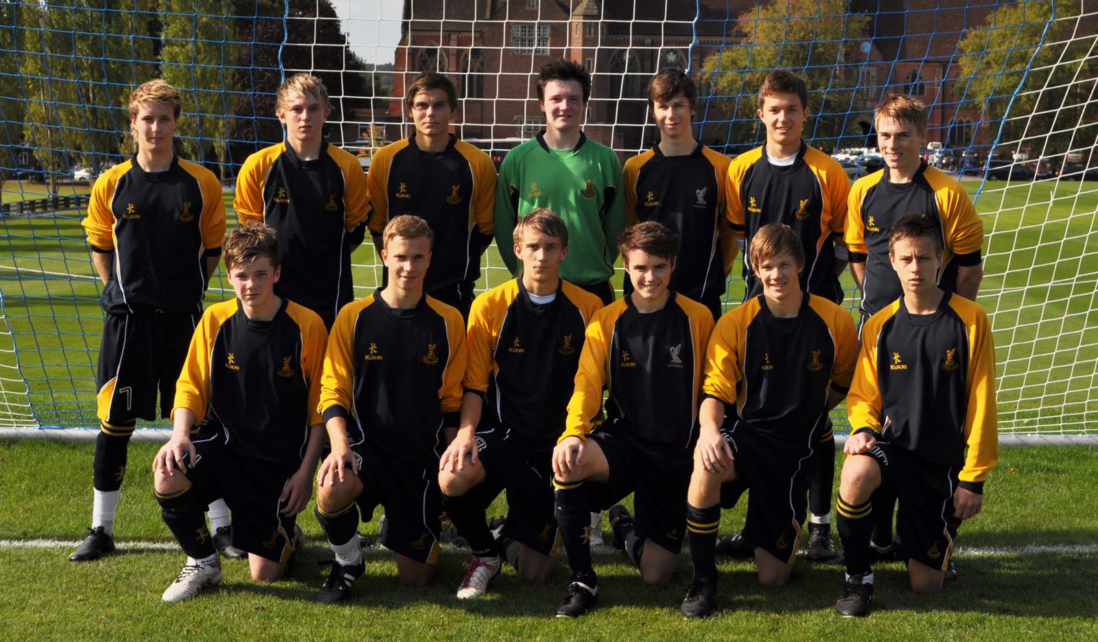 Mertens House Blog, Ardingly College: 1st XI Football vs Hampton