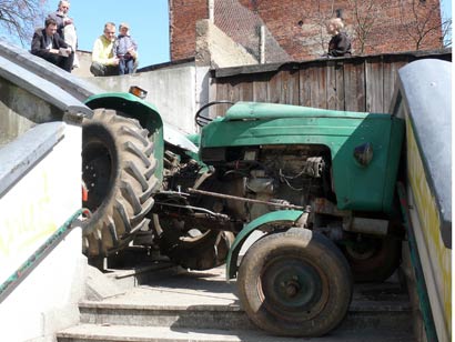 Amazing Tractor Accidents - When Farming Goes Wrong! | Fans of Farms
