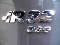 R32: Logo R32