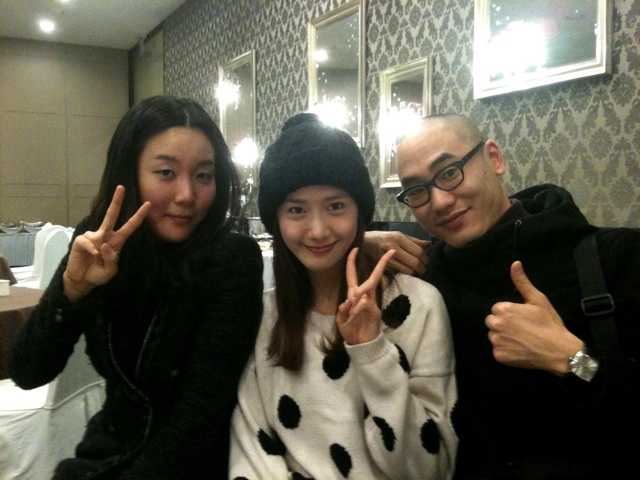 ..freakiN' ravEn..: Yoona with Her Family [PIC]
