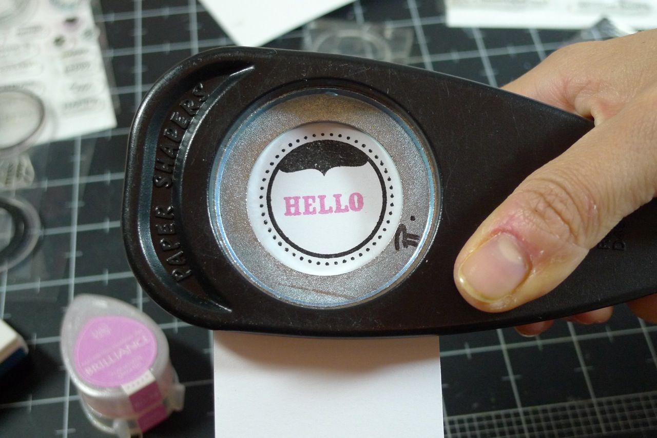 Paula Pascual: Circle Tags Tutorial