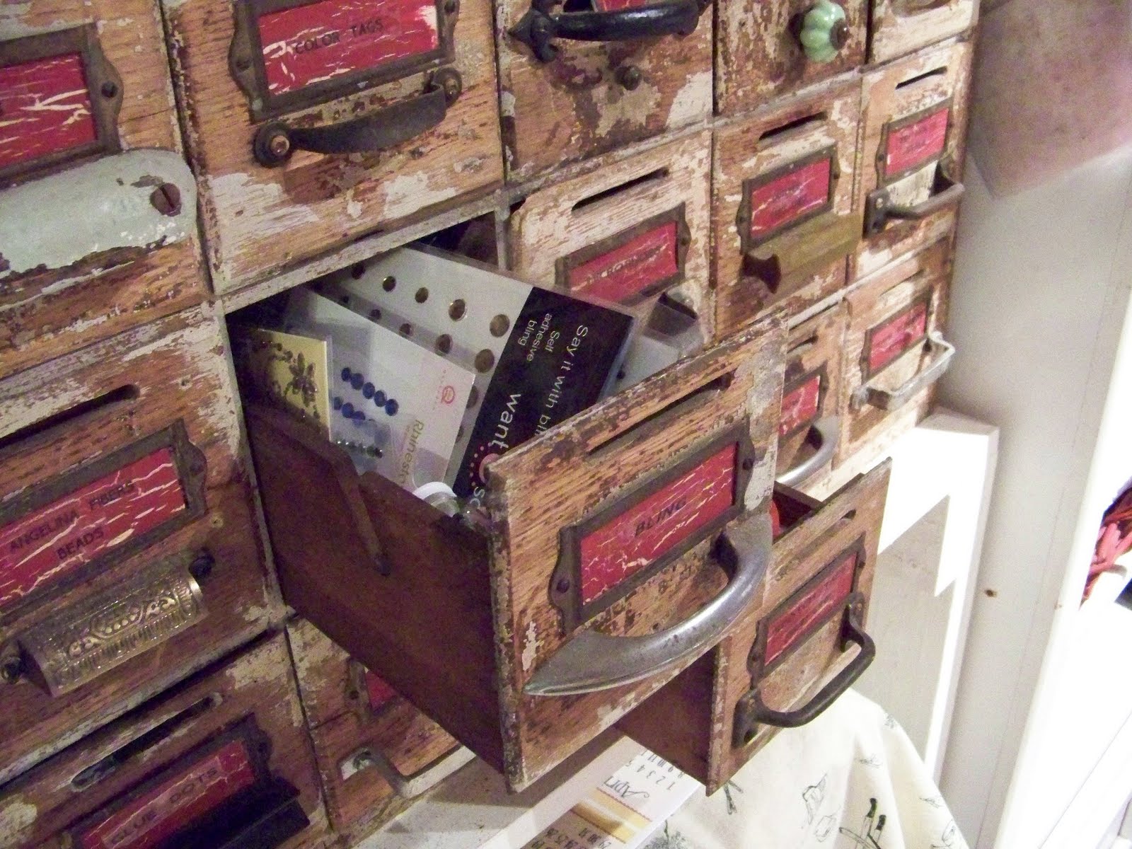CRAFTY STORAGE: August 2010