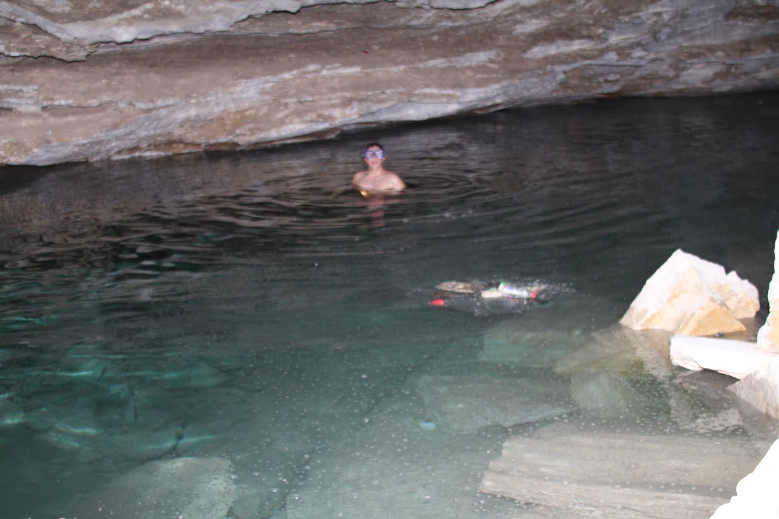 Lele Kawa: Desert Caves