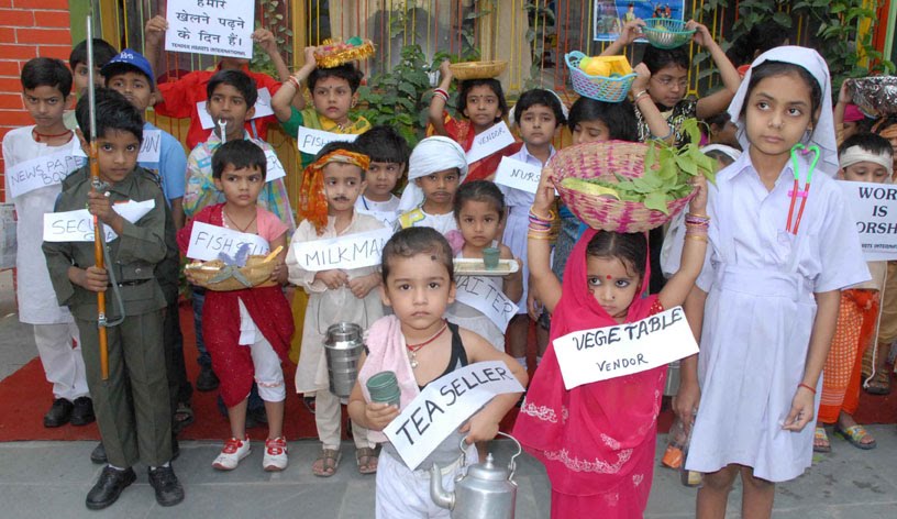 View Patna: Kids show protest against child labour