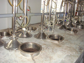WELCOME TO QIAS AQUILARIA SITE........: Processing Oud Plant-Water ...