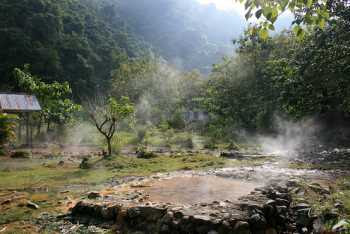 Volcanoes Of The Philippines: Leonard Kniaseff