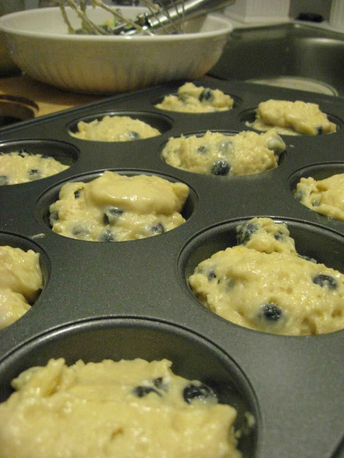 De prin lume adunate...: Muffins cu afine/ Blueberry muffins