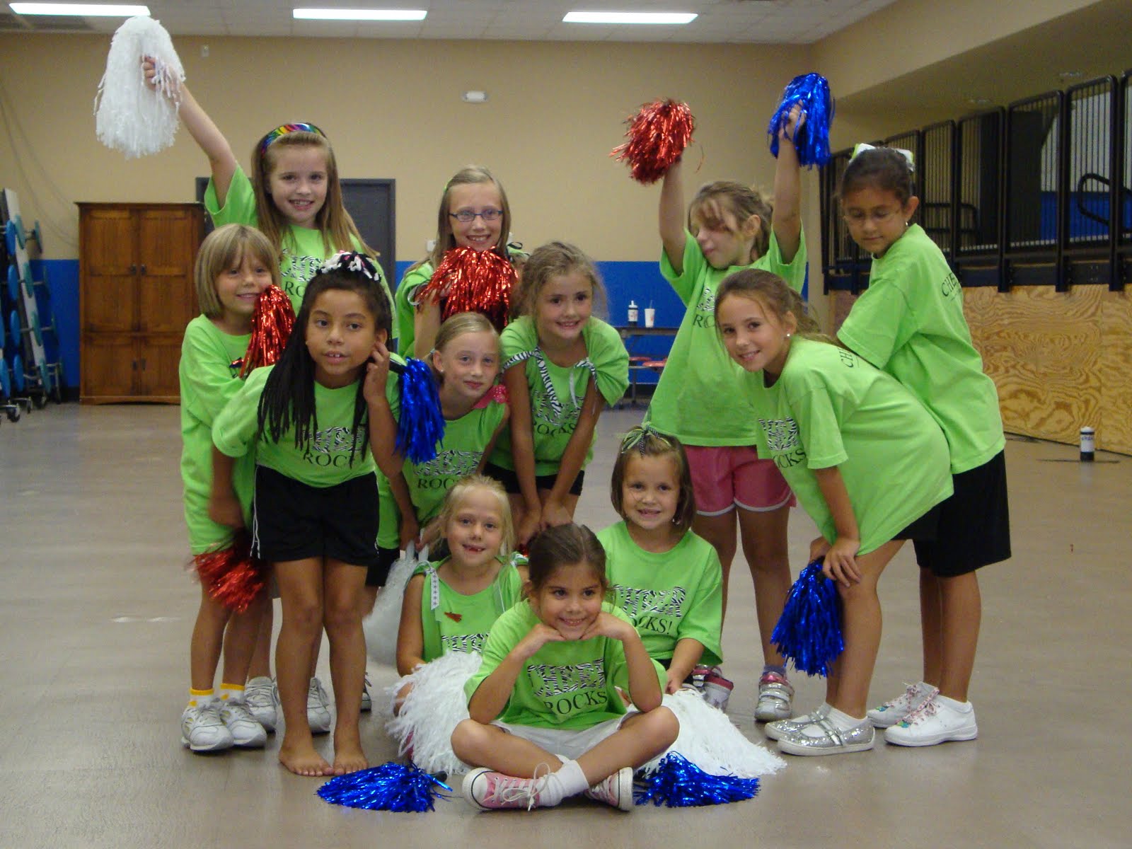 mom of 2 girly girlz: Spirit 2010 Summer Cheer Camps