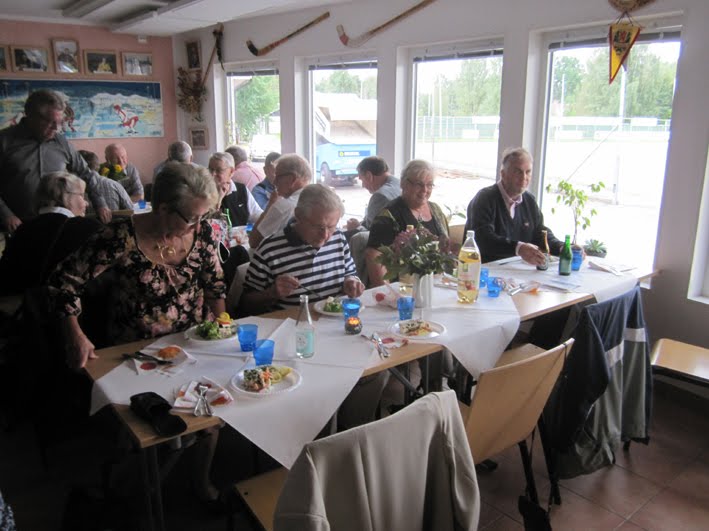 På Skärgårdsgatan: Bilder från skolträffen