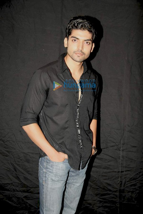 Sengoonkon Sopo: pics of geet in geet serial