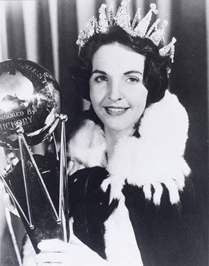 AUSTRALIAN BEAUTIES: 1958 MISS AUSTRALIA