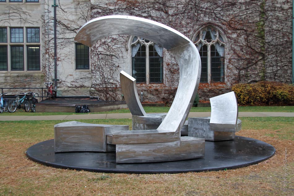 Public Art in Chicago: Meridian VIII [By Ed McCullough]