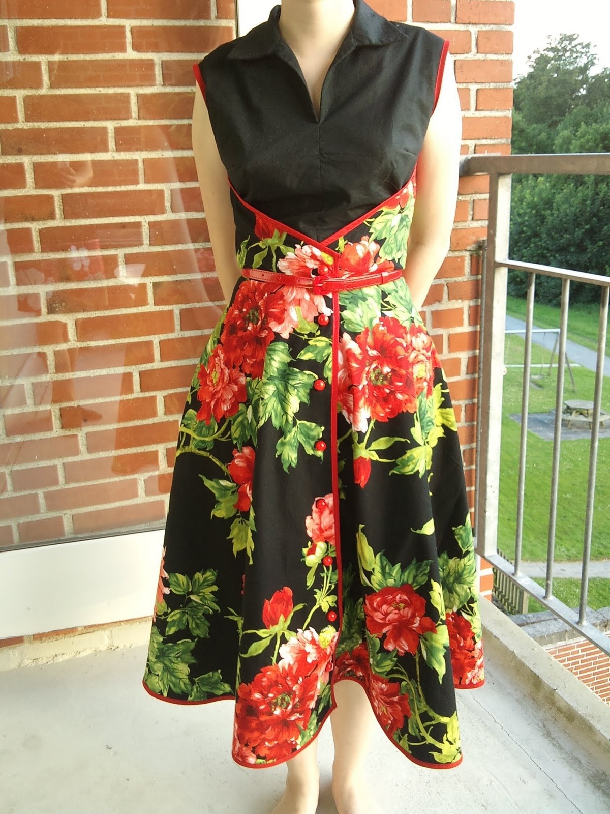 Polly Esther - A Sewing Obsession: Butterick 6836