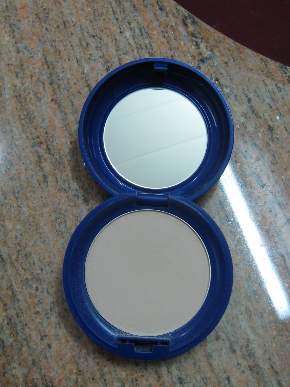 Beauty Blog: Sana Pore Putty Face Powder