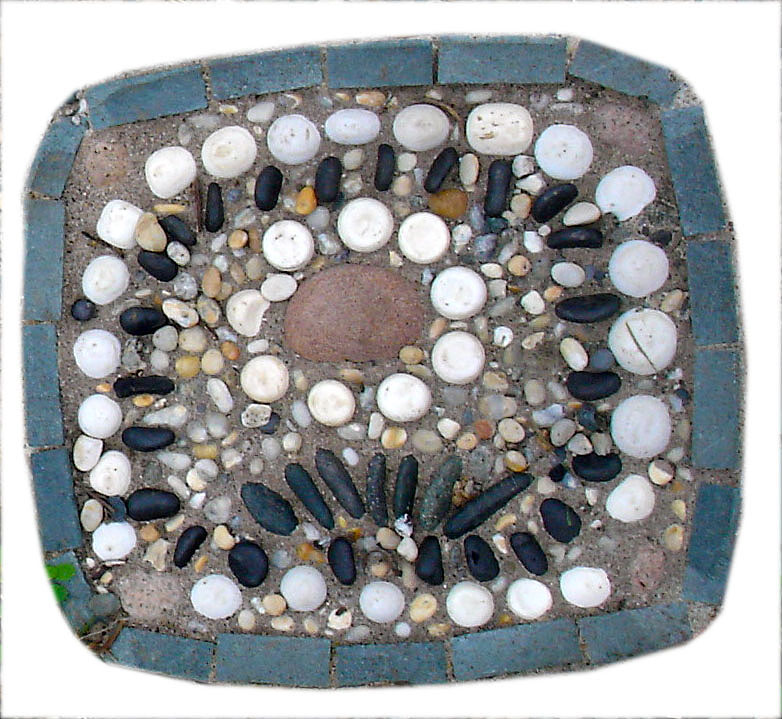 Ward's Island Community Pebble Mosaic Project: Kids + pebbles = art