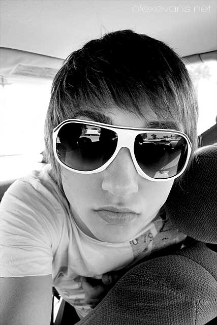 Harits Cryptozoology: Brosno Dragon-Monster dari Danau Brosno