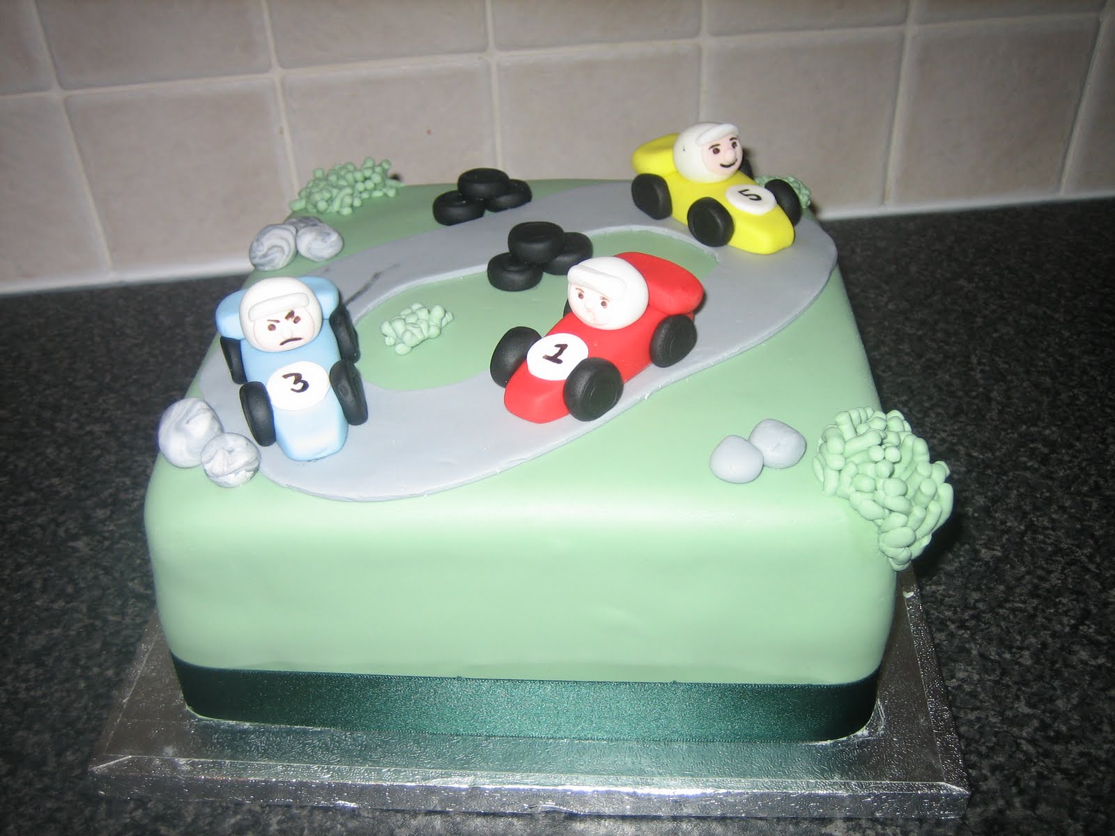 Sarah T Cakes: Grand prix