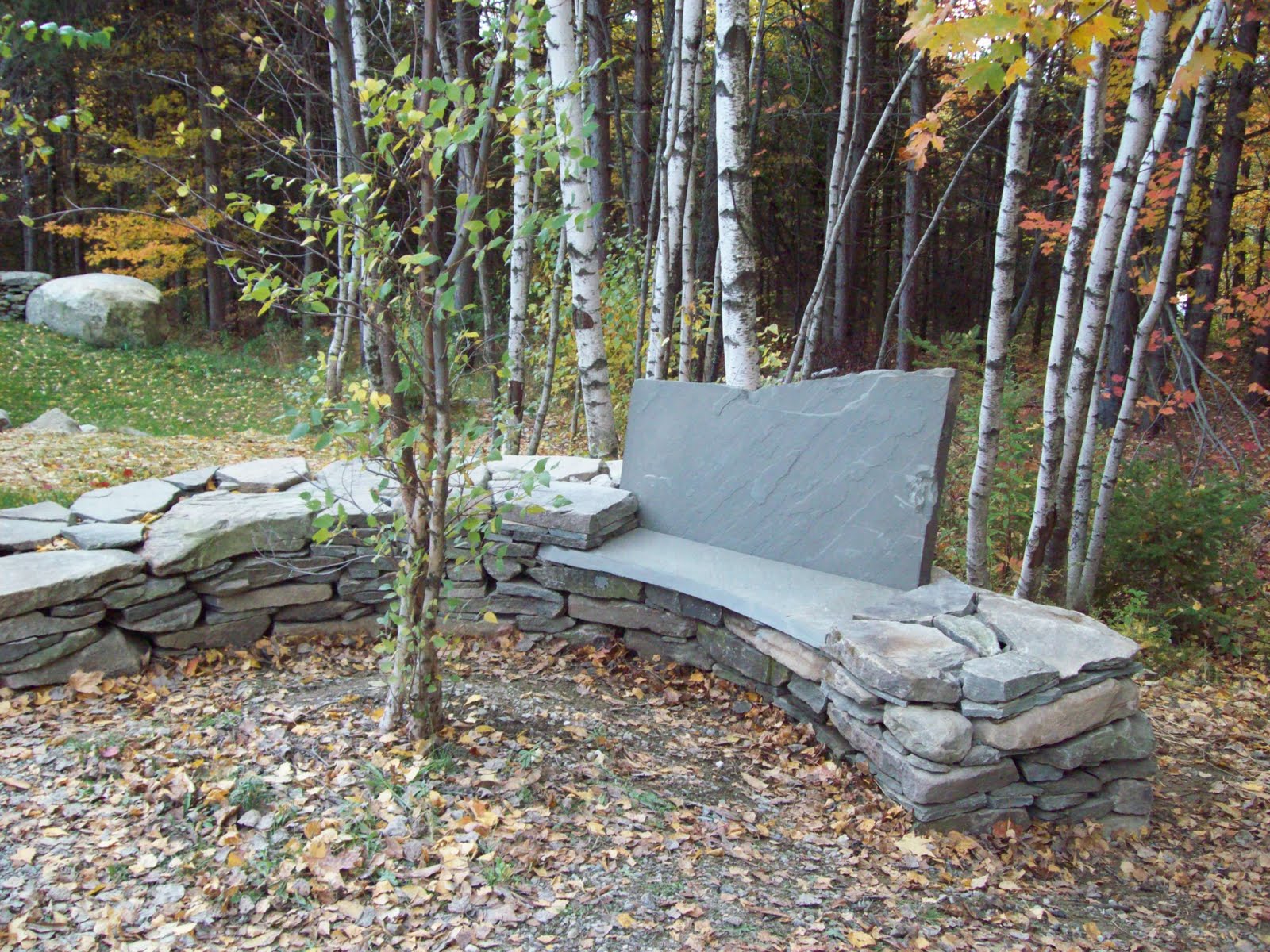 Vaughan Landscaping: Bluestone Bench Skiff Residence