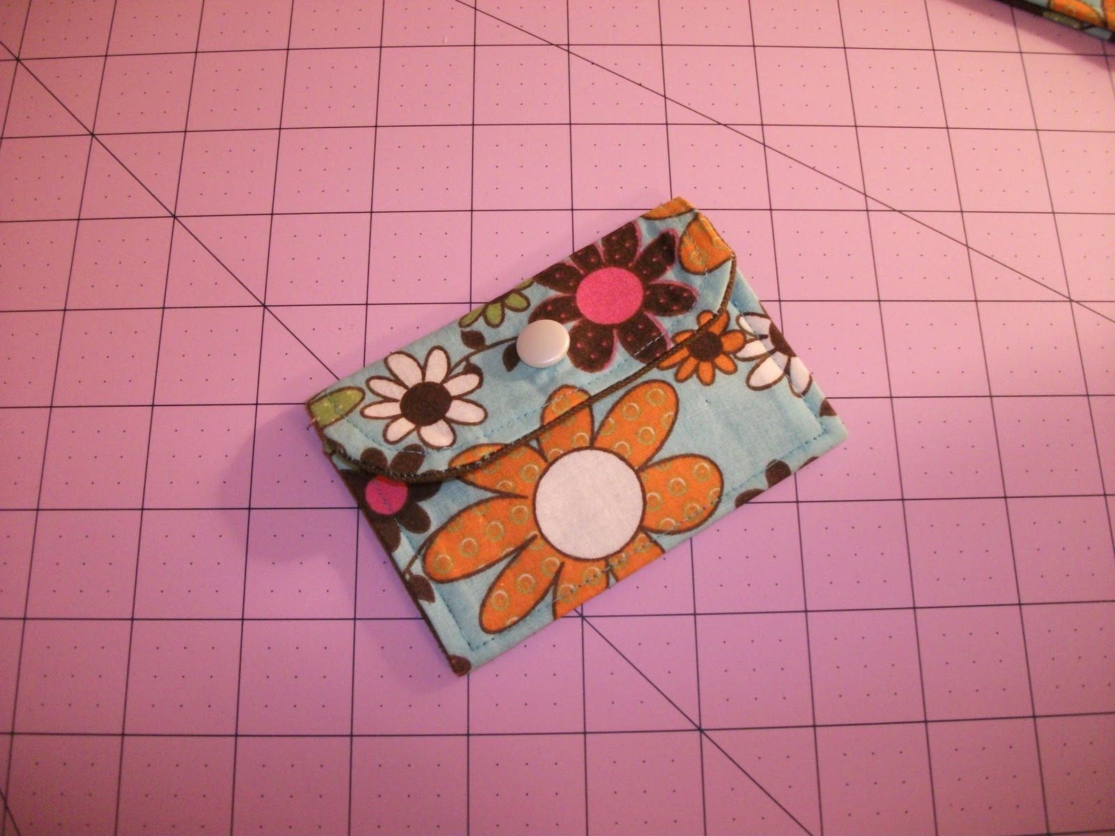Sew By Night Designs Blog: Tutorial Week: Snap Change Purse