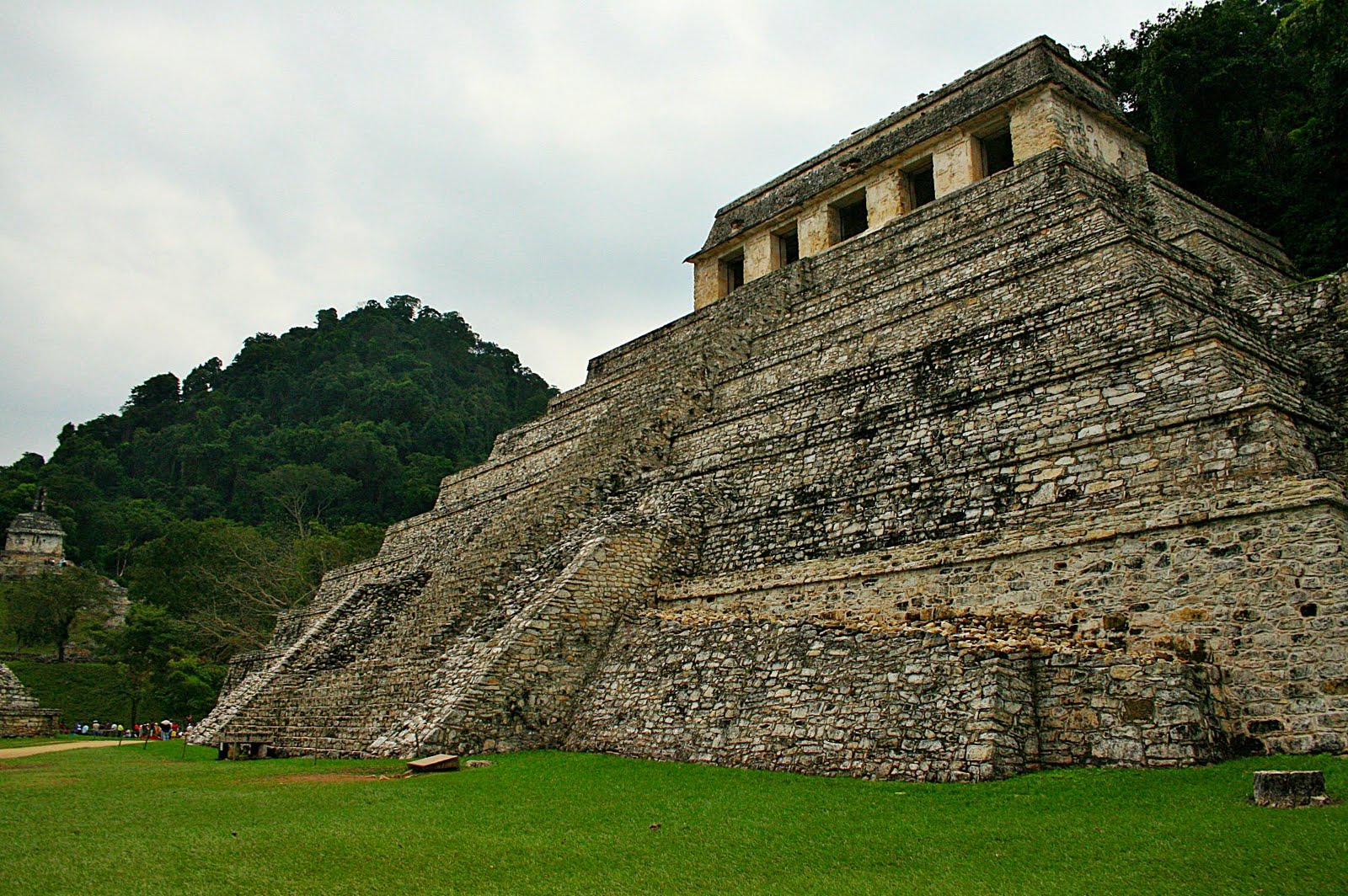 DOMENICO ZAMBELLI: RUINAS DE PALENQUE