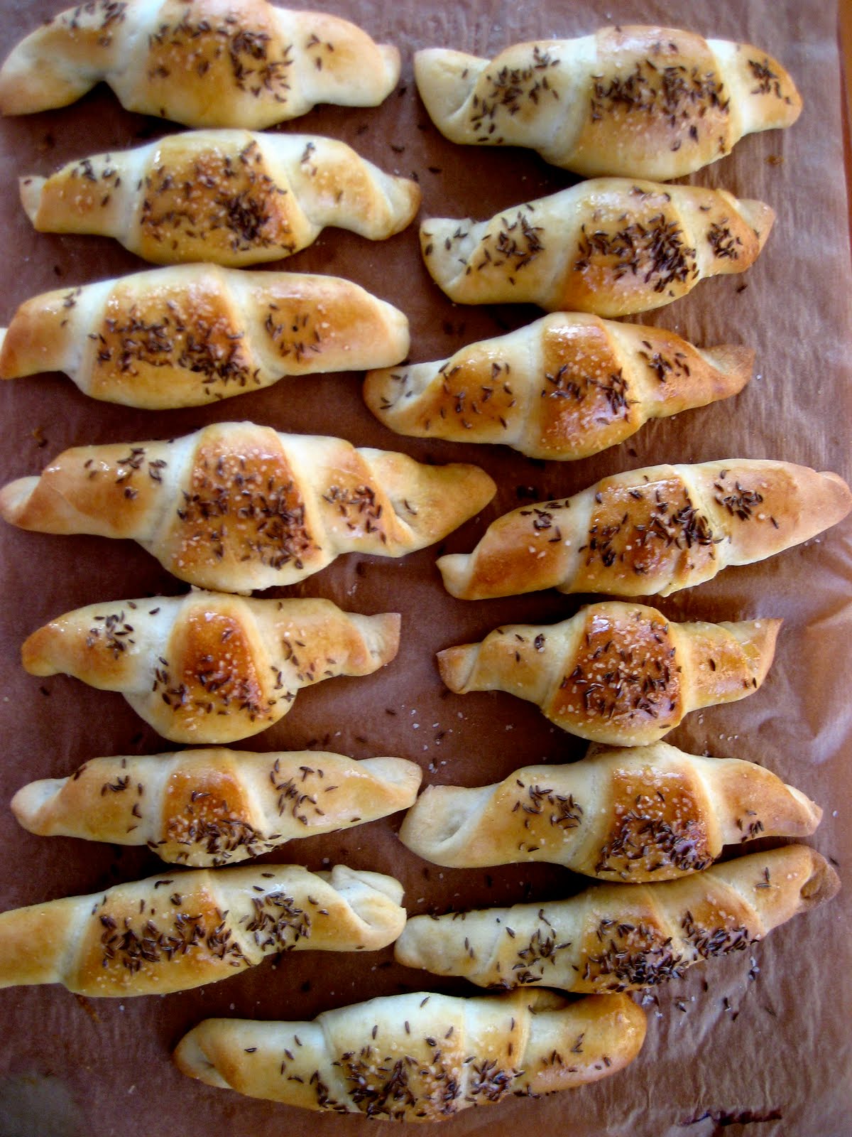 THINGS MADE EASY!: BURGENLÄNDISCHE SALZSTANGERL (SALT STICKS FROM ...